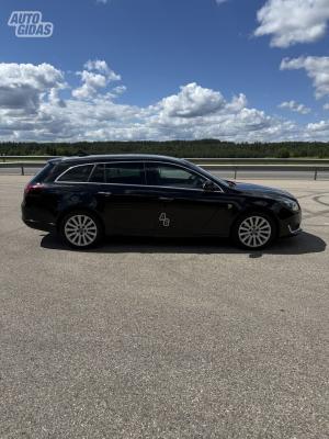 Black Opel Insignia 2017 in Vilnius, with an engine capacity of 2.00 L and mileage of 305 thousand km for 5750 €, photo 5 on AUTOMOTO.COM.LV