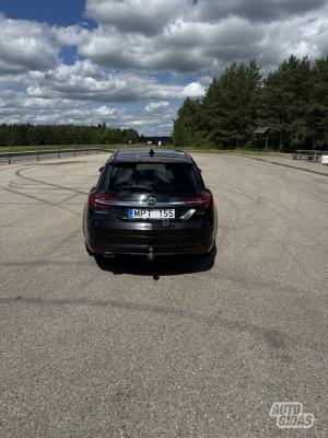 Black Opel Insignia 2017 in Vilnius, with an engine capacity of 2.00 L and mileage of 305 thousand km for 5750 €, photo 7 on AUTOMOTO.COM.LV