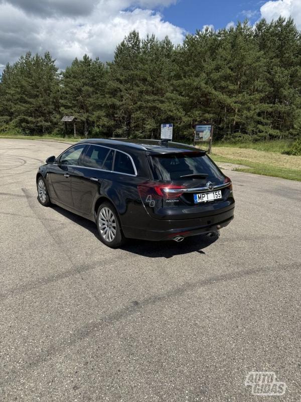 Black Opel Insignia 2017 in Vilnius, with an engine capacity of 2.00 L and mileage of 305 thousand km for 5750 €, photo 7 on AUTOMOTO.COM.LV
