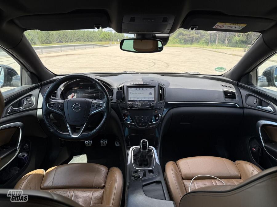 Black Opel Insignia 2017 in Vilnius, with an engine capacity of 2.00 L and mileage of 305 thousand km for 5750 €, photo 12 on AUTOMOTO.COM.LV