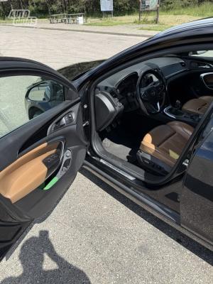 Black Opel Insignia 2017 in Vilnius, with an engine capacity of 2.00 L and mileage of 305 thousand km for 5750 €, photo 13 on AUTOMOTO.COM.LV