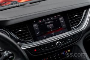 Black Opel Insignia 2017 in Riga, with an engine capacity of 1.60 L and mileage of 254 thousand km for 9900 €, photo 14 on AUTOMOTO.COM.LV