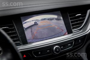 Black Opel Insignia 2017 in Riga, with an engine capacity of 1.60 L and mileage of 254 thousand km for 9900 €, photo 15 on AUTOMOTO.COM.LV
