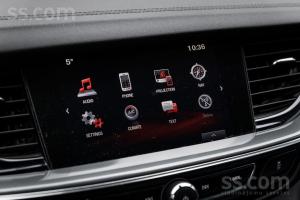 Black Opel Insignia 2017 in Riga, with an engine capacity of 1.60 L and mileage of 254 thousand km for 9900 €, photo 16 on AUTOMOTO.COM.LV