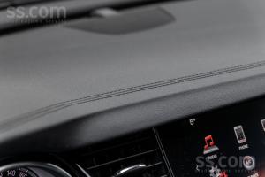 Black Opel Insignia 2017 in Riga, with an engine capacity of 1.60 L and mileage of 254 thousand km for 9900 €, photo 17 on AUTOMOTO.COM.LV