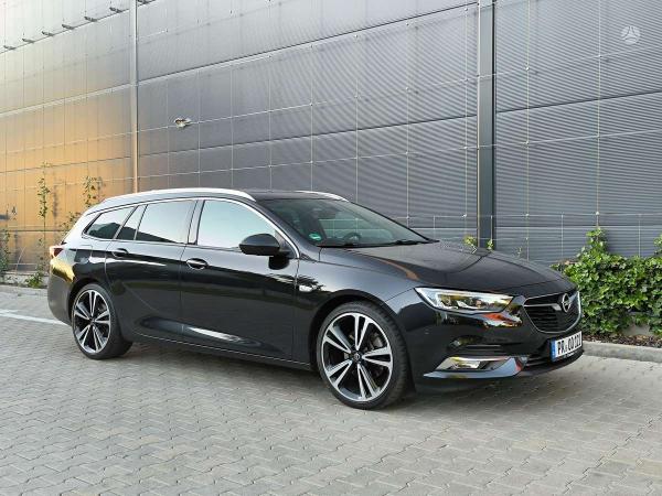 Black Opel Insignia 2017 in Klaipeda, with an engine capacity of 1.96 L and mileage of 220 thousand km for 11950 €, photo 6 on AUTOMOTO.COM.LV