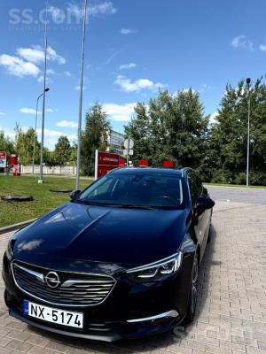 Black Opel Insignia 2017 in Riga, with an engine capacity of 2.00 L and mileage of 152 thousand km for 9000 €, photo  on AUTOMOTO.COM.LV