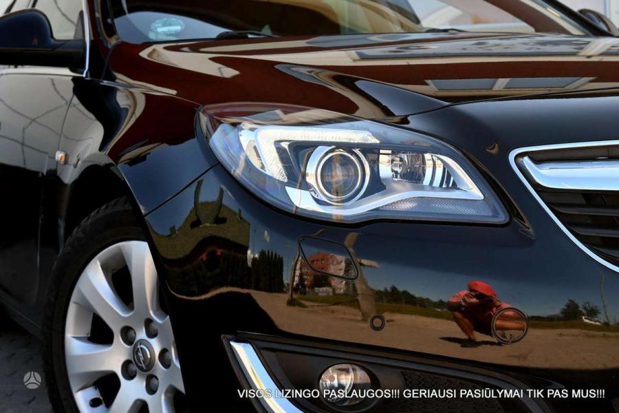 Black Opel Insignia 2017 in Kretinga, with an engine capacity of 1.96 L and mileage of 232 thousand km for 5599 €, photo 7 on AUTOMOTO.COM.LV