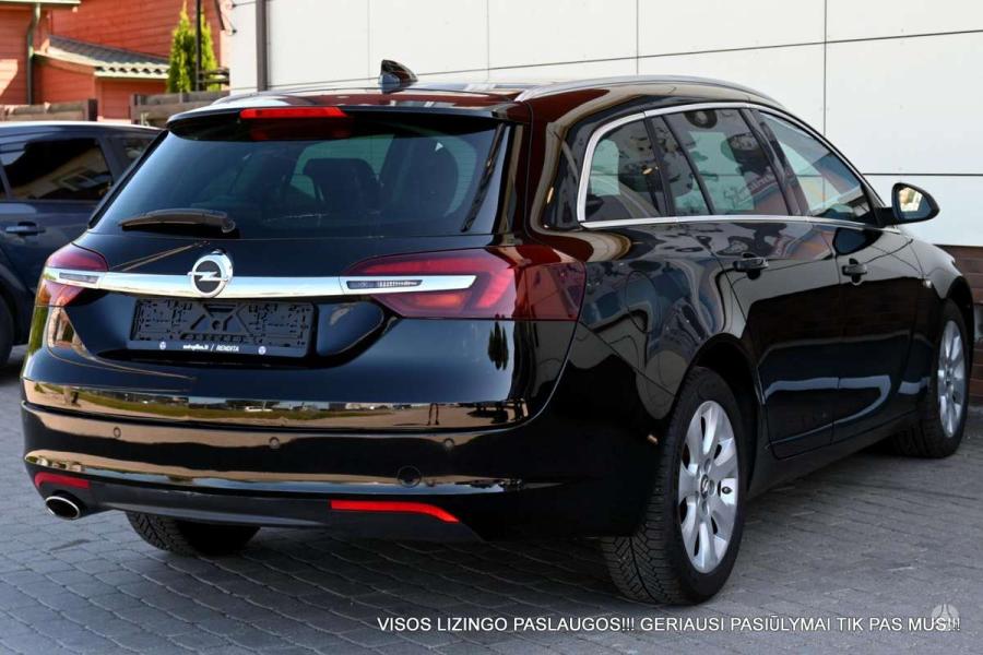 Black Opel Insignia 2017 in Kretinga, with an engine capacity of 1.96 L and mileage of 232 thousand km for 5599 €, photo 8 on AUTOMOTO.COM.LV