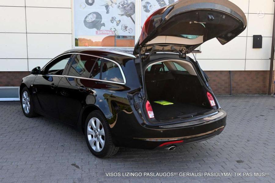 Black Opel Insignia 2017 in Kretinga, with an engine capacity of 1.96 L and mileage of 232 thousand km for 5599 €, photo 12 on AUTOMOTO.COM.LV