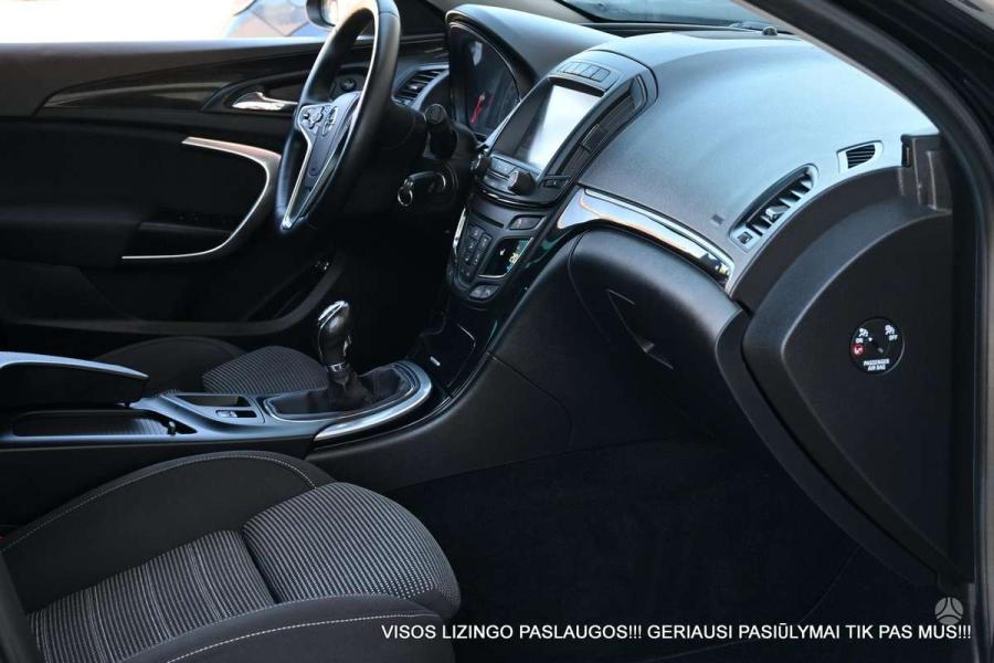 Black Opel Insignia 2017 in Kretinga, with an engine capacity of 1.96 L and mileage of 232 thousand km for 5599 €, photo 23 on AUTOMOTO.COM.LV