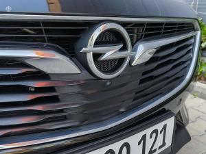 Melns Opel Insignia 2017 Klaipėda, ar dzinēja tilpumu 1.96 L un nobraukumu 220 tūkst. km par 11950 €, foto 18 vietnē AUTOMOTO.COM.LV