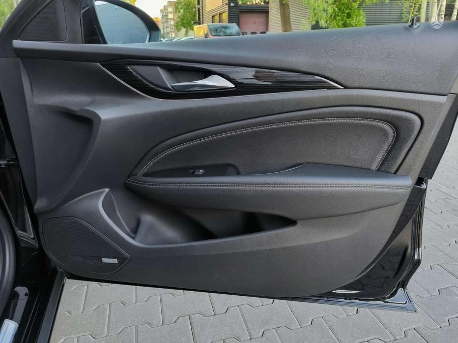 Melns Opel Insignia 2017 Klaipėda, ar dzinēja tilpumu 1.96 L un nobraukumu 220 tūkst. km par 11950 €, foto 30 vietnē AUTOMOTO.COM.LV