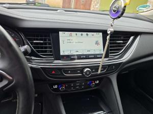 Black Opel Insignia 2017 in Ukmerge, with an engine capacity of 1.96 L and mileage of 131 thousand km for 8500 €, photo 13 on AUTOMOTO.COM.LV