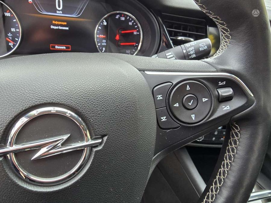 Black Opel Insignia 2017 in Ukmerge, with an engine capacity of 1.96 L and mileage of 131 thousand km for 8500 €, photo 15 on AUTOMOTO.COM.LV