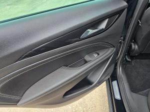 Black Opel Insignia 2017 in Ukmerge, with an engine capacity of 1.96 L and mileage of 131 thousand km for 8500 €, photo 17 on AUTOMOTO.COM.LV