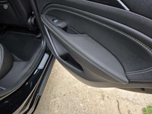 Black Opel Insignia 2017 in Ukmerge, with an engine capacity of 1.96 L and mileage of 131 thousand km for 8500 €, photo 20 on AUTOMOTO.COM.LV