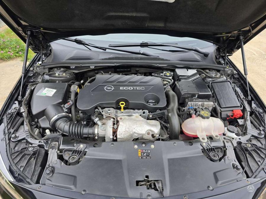 Black Opel Insignia 2017 in Ukmerge, with an engine capacity of 1.96 L and mileage of 131 thousand km for 8500 €, photo 21 on AUTOMOTO.COM.LV