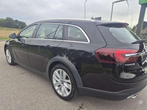 Melns Opel Insignia 2017 Utena, ar dzinēja tilpumu 1.96 L un nobraukumu 212 tūkst. km par 7650 €, foto 5 vietnē AUTOMOTO.COM.LV