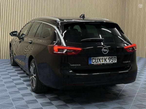 Black Opel Insignia 2017 in Marijampole, with an engine capacity of 1.96 L and mileage of 194 thousand km for 10750 €, photo 7 on AUTOMOTO.COM.LV