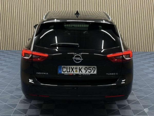 Black Opel Insignia 2017 in Marijampole, with an engine capacity of 1.96 L and mileage of 194 thousand km for 10750 €, photo 8 on AUTOMOTO.COM.LV