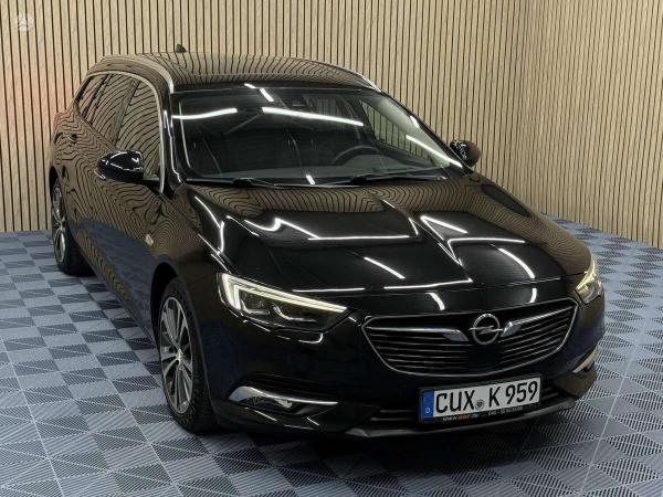 Black Opel Insignia 2017 in Marijampole, with an engine capacity of 1.96 L and mileage of 194 thousand km for 10750 €, photo 10 on AUTOMOTO.COM.LV