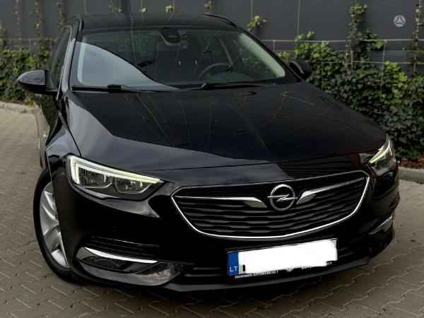 Black Opel Insignia 2018 in Klaipeda, with an engine capacity of 1.60 L and mileage of 226 thousand km for 9400 €, photo 2 on AUTOMOTO.COM.LV