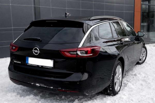 Black Opel Insignia 2018 in Klaipeda, with an engine capacity of 1.96 L and mileage of 226 thousand km for 9700 €, photo 4 on AUTOMOTO.COM.LV