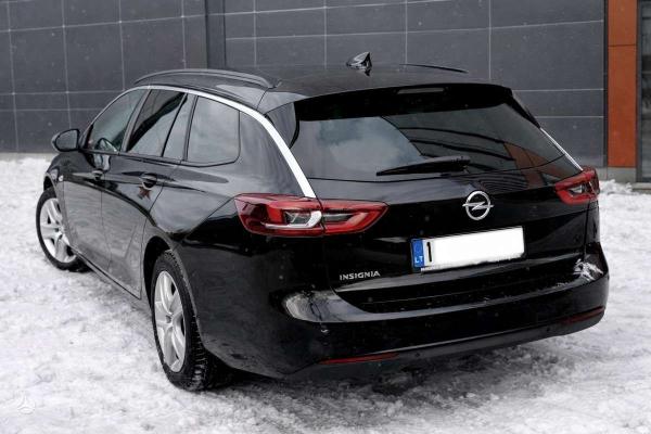 Black Opel Insignia 2018 in Klaipeda, with an engine capacity of 1.96 L and mileage of 226 thousand km for 9700 €, photo 5 on AUTOMOTO.COM.LV