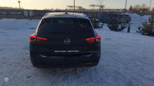 Black Opel Insignia 2018 in Siauliai, with an engine capacity of 1.60 L and mileage of 160 thousand km for 10500 €, photo 5 on AUTOMOTO.COM.LV