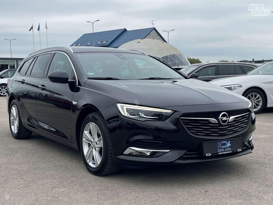 Black Opel Insignia 2018 in Marijampole, with an engine capacity of 2.00 L and mileage of 225 thousand km for 9950 €, photo 3 on AUTOMOTO.COM.LV
