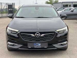 Black Opel Insignia 2018 in Marijampole, with an engine capacity of 2.00 L and mileage of 225 thousand km for 9950 €, photo 4 on AUTOMOTO.COM.LV