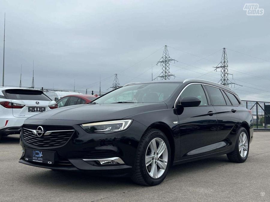 Black Opel Insignia 2018 in Marijampole, with an engine capacity of 2.00 L and mileage of 225 thousand km for 9950 €, photo 5 on AUTOMOTO.COM.LV