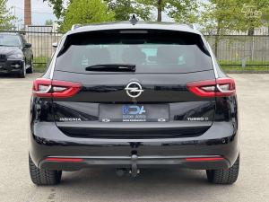Black Opel Insignia 2018 in Marijampole, with an engine capacity of 2.00 L and mileage of 225 thousand km for 9950 €, photo 11 on AUTOMOTO.COM.LV