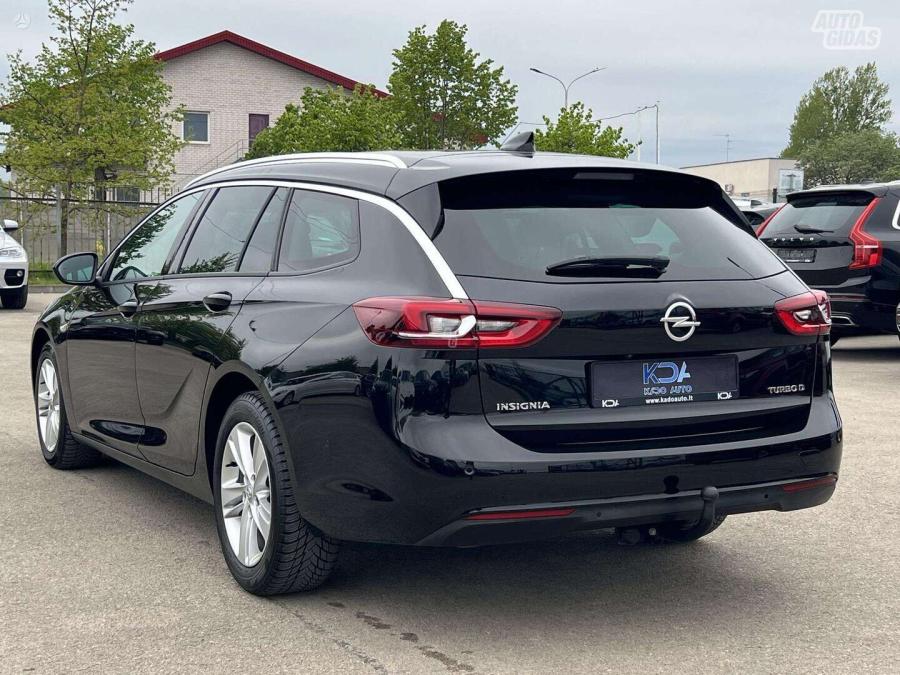 Black Opel Insignia 2018 in Marijampole, with an engine capacity of 2.00 L and mileage of 225 thousand km for 9950 €, photo 12 on AUTOMOTO.COM.LV