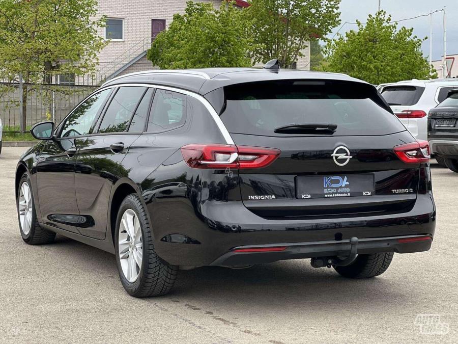 Black Opel Insignia 2018 in Marijampole, with an engine capacity of 2.00 L and mileage of 225 thousand km for 9950 €, photo 13 on AUTOMOTO.COM.LV