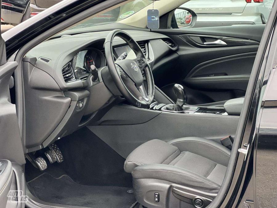 Black Opel Insignia 2018 in Marijampole, with an engine capacity of 2.00 L and mileage of 225 thousand km for 9950 €, photo 24 on AUTOMOTO.COM.LV
