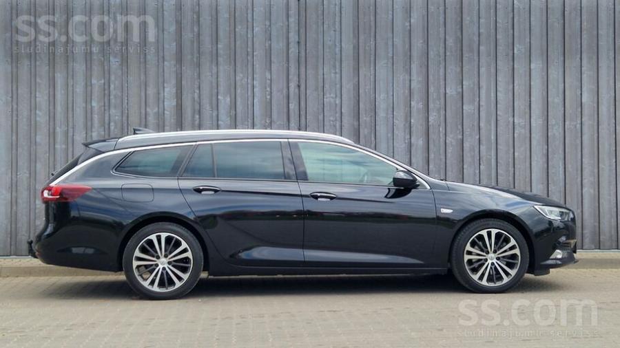 Black Opel Insignia 2018 in Jelgava, with an engine capacity of 2.00 L and mileage of 187 thousand km for 9950 €, photo 4 on AUTOMOTO.COM.LV