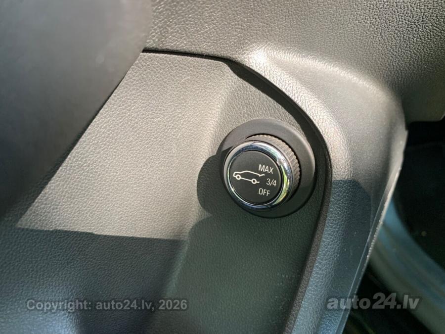 Melns Opel Insignia 2018 Tallina, ar dzinēja tilpumu 2.00 L un nobraukumu 205 tūkst. km par 11999 €, foto 7 vietnē AUTOMOTO.COM.LV