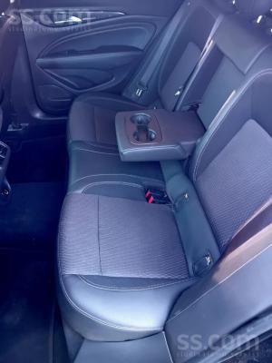 Melns Opel Insignia 2018 Ventspils, ar dzinēja tilpumu 1.60 L un nobraukumu 264 tūkst. km par 7200 €, foto 12 vietnē AUTOMOTO.COM.LV