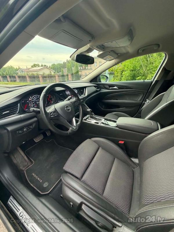 Black Opel Insignia 2018 in Tallinn, with an engine capacity of 1.60 L and mileage of 165 thousand km for 9900 €, photo 9 on AUTOMOTO.COM.LV