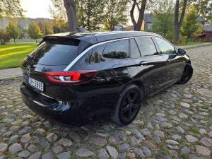 Black Opel Insignia 2018 in Jelgava, with an engine capacity of 1.60 L and mileage of 146 thousand km for 10200 €, photo 5 on AUTOMOTO.COM.LV
