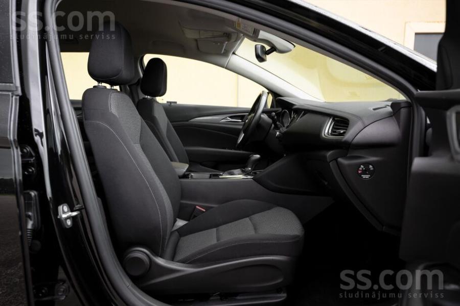 Melns Opel Insignia 2018 Tukums, ar dzinēja tilpumu 1.60 L un nobraukumu 184 tūkst. km par 9590 €, foto 13 vietnē AUTOMOTO.COM.LV