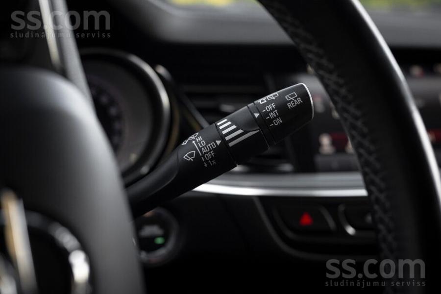 Melns Opel Insignia 2018 Tukums, ar dzinēja tilpumu 1.60 L un nobraukumu 184 tūkst. km par 9590 €, foto 20 vietnē AUTOMOTO.COM.LV