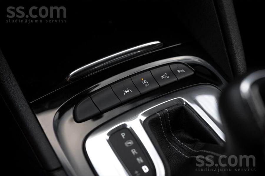 Melns Opel Insignia 2018 Tukums, ar dzinēja tilpumu 1.60 L un nobraukumu 184 tūkst. km par 9590 €, foto 26 vietnē AUTOMOTO.COM.LV