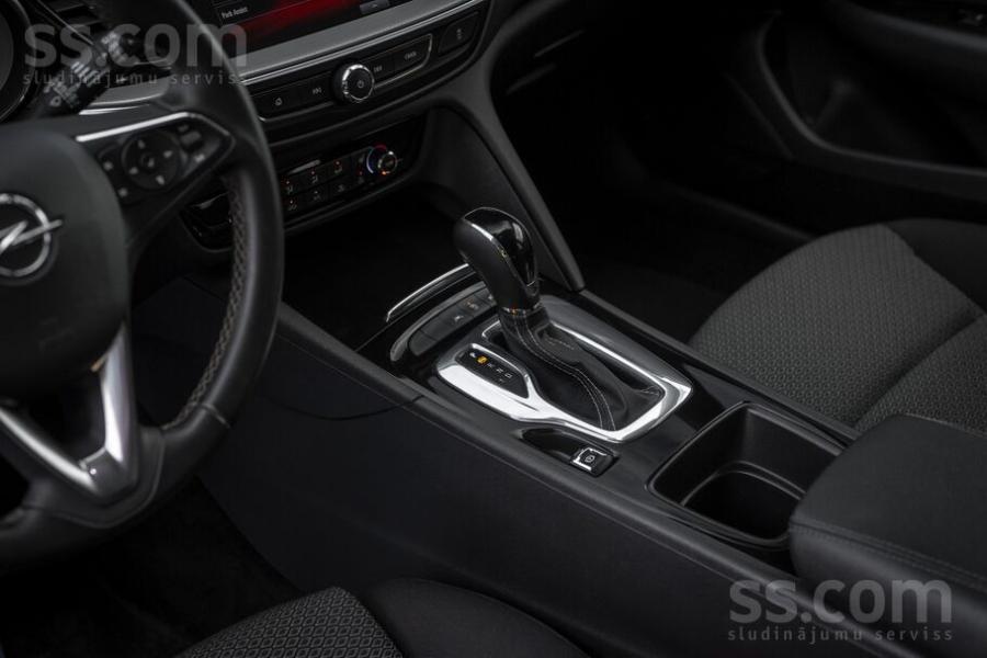 Melns Opel Insignia 2018 Tukums, ar dzinēja tilpumu 1.60 L un nobraukumu 184 tūkst. km par 9590 €, foto 27 vietnē AUTOMOTO.COM.LV