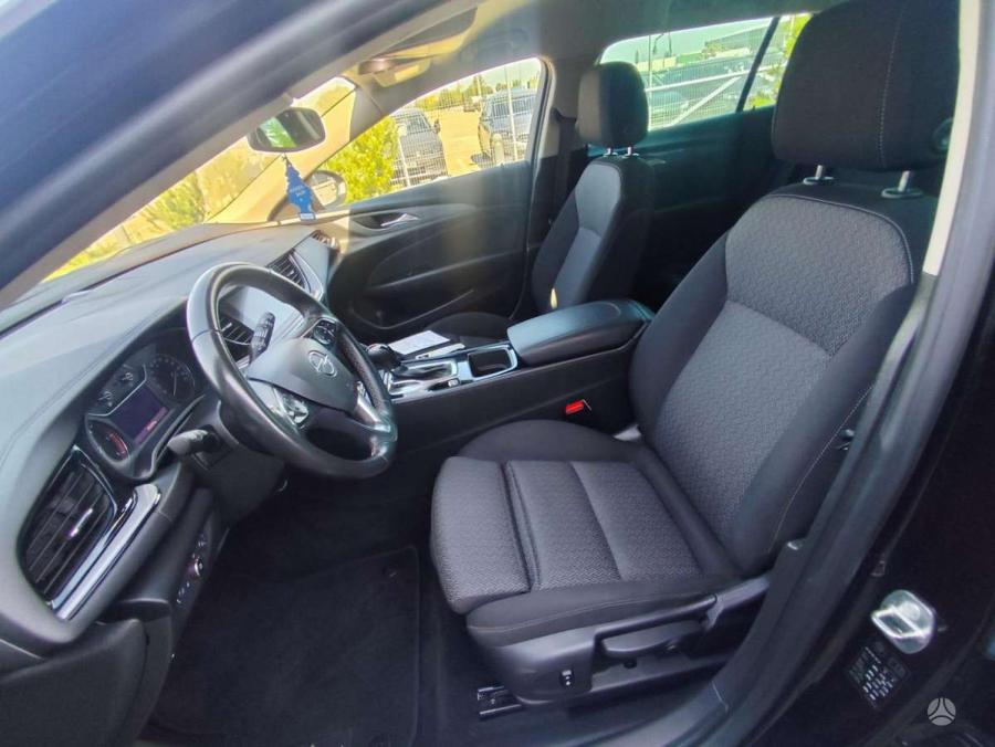 Melns Opel Insignia 2018 Šauļi, ar dzinēja tilpumu 1.60 L un nobraukumu 190 tūkst. km par 7800 €, foto 18 vietnē AUTOMOTO.COM.LV
