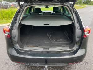 Melns Opel Insignia 2018 Tallina, ar dzinēja tilpumu 1.60 L un nobraukumu 223 tūkst. km par 11500 €, foto 14 vietnē AUTOMOTO.COM.LV