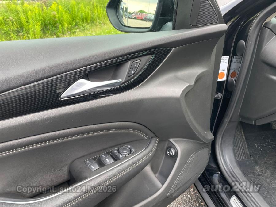 Melns Opel Insignia 2018 Tallina, ar dzinēja tilpumu 1.60 L un nobraukumu 223 tūkst. km par 11500 €, foto 16 vietnē AUTOMOTO.COM.LV
