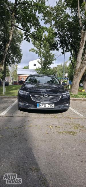 Black Opel Insignia 2018 in Raseiniai, with an engine capacity of 2.00 L and mileage of 304 thousand km for 4000 €, photo  on AUTOMOTO.COM.LV